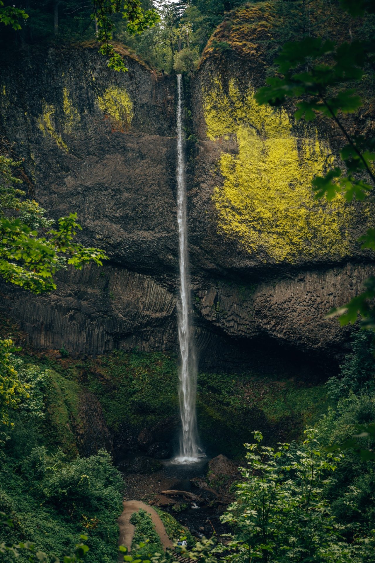 15 BREATHTAKING OREGON WATERFALLS YOU NEED TO SEE - Smilkos Lens
